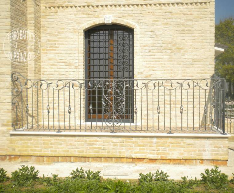 Catalogo balaustre esterne in ferro e ferro battuto